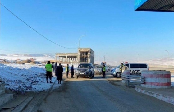 Шинжилгээ өгөөгүй иргэдийг нууцаар тээвэрлэжээ